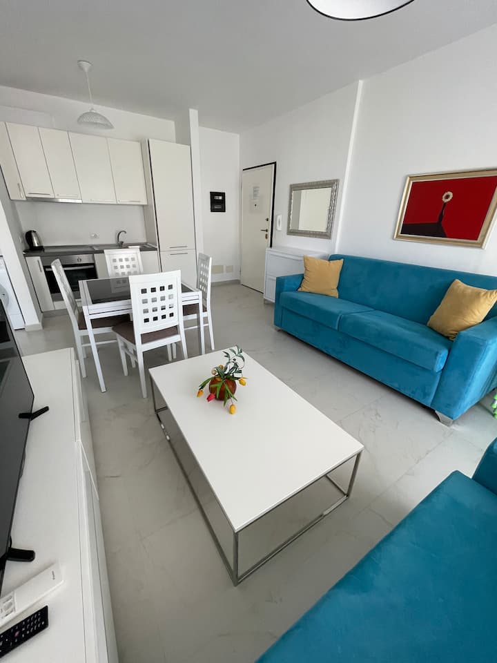 Modern Sea View Apartment - Ksamil