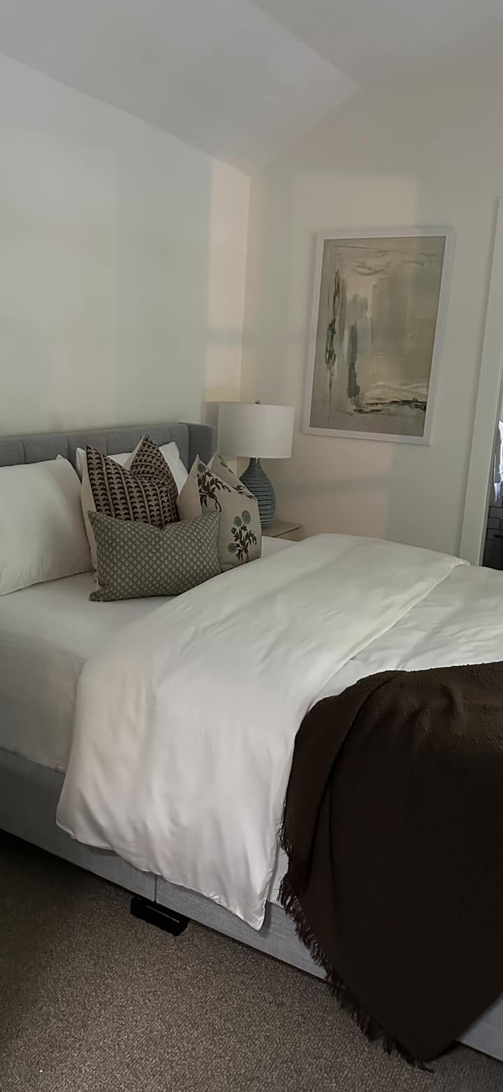 Mill Valley Outpost - Upper Level - Tiburon, CA