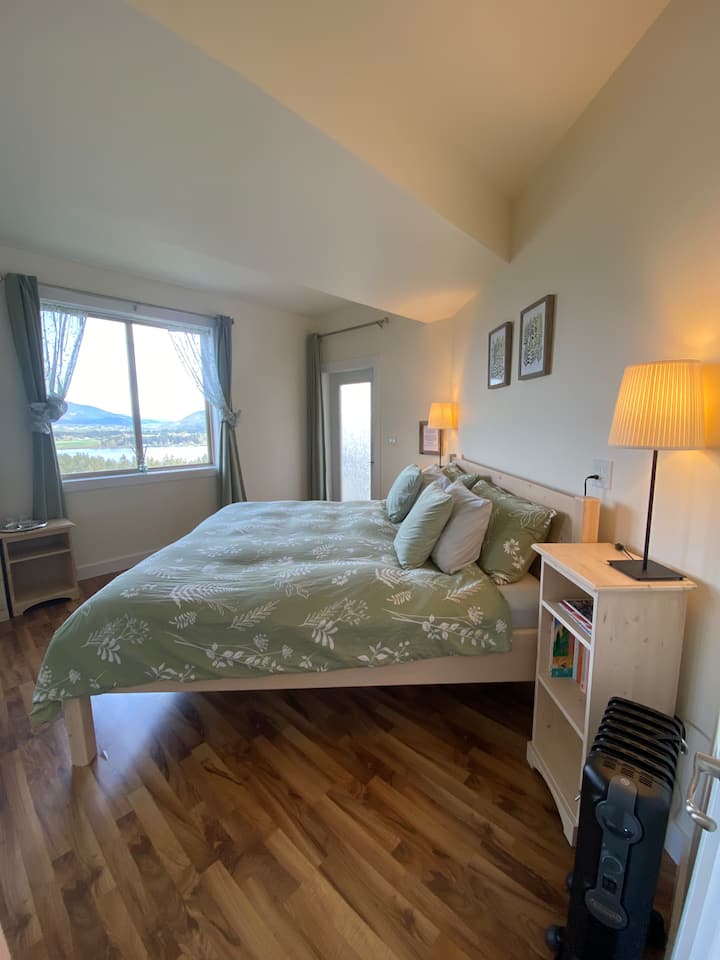 Mountain/lake View Getaway - Duncan