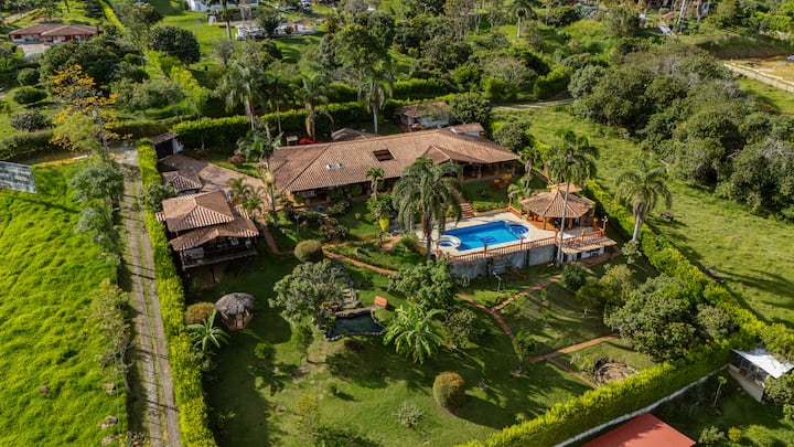 Habitación En Finca De Lujo En Copacabana - Copacabana