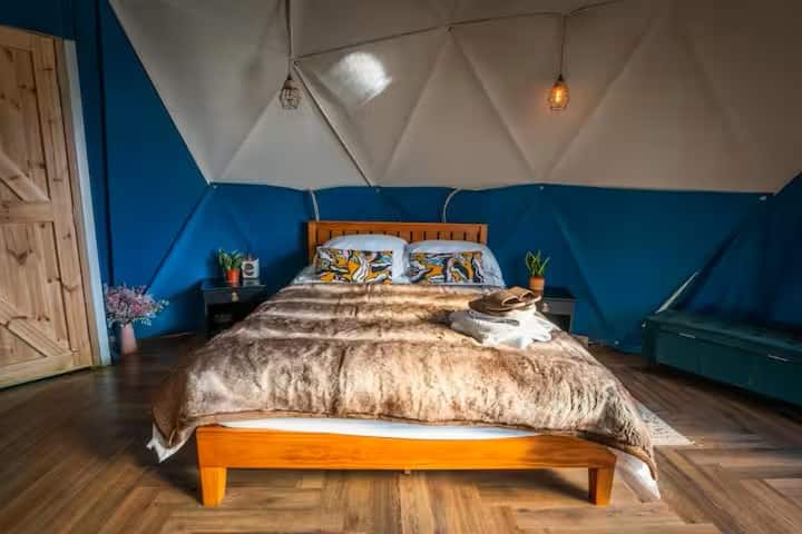 Luxury Geodome • Hot Tub, Cinema, Firepit & Bbq - Stranraer