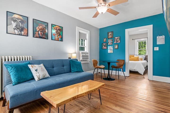 Dog Friendly City Stay With Fenced Yard - Minneapolis, MN