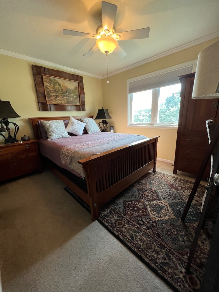 Cozy Room In Quiet Home - Rapid City, SD