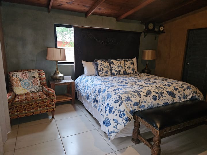 Hotel Estancia El Secreto
Habitación "Amanecer" - Loreto