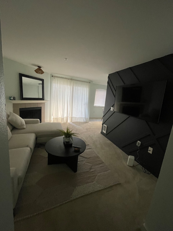 One Bedroom Condo In Quiet Renton Community - Renton, WA