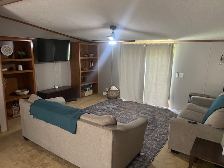 Sharon’s Place - Salina Park, Salina