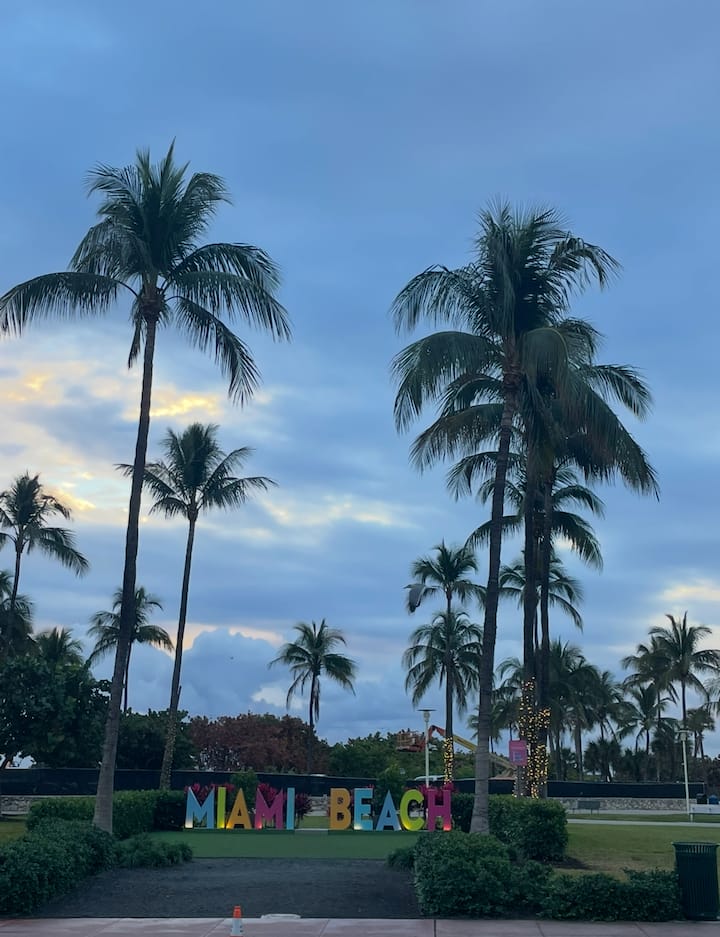 Ocean View Studio Apartment In South Beach - South Beach, FL