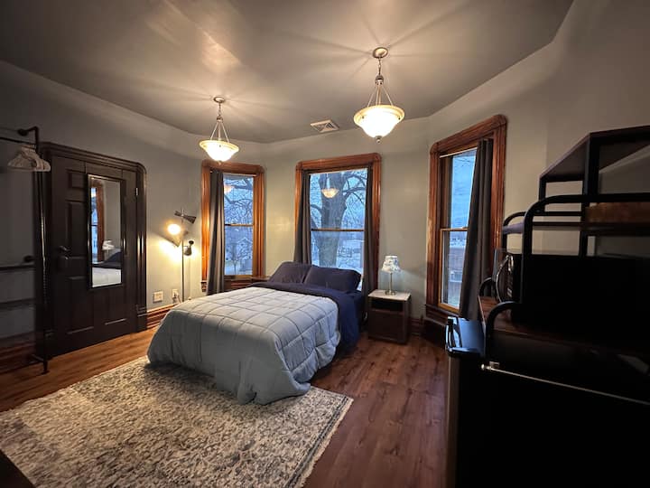 University Stays - Valparaiso, IN