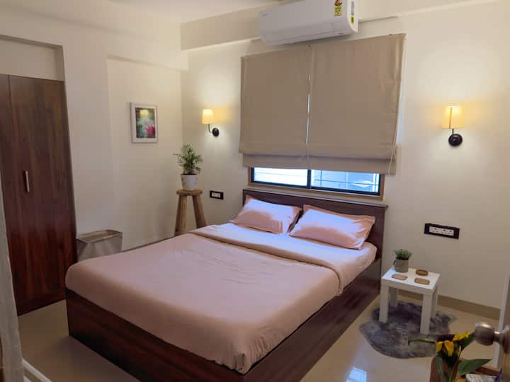 Espresso House | 1 Bhk Studio Apartment - 인도르