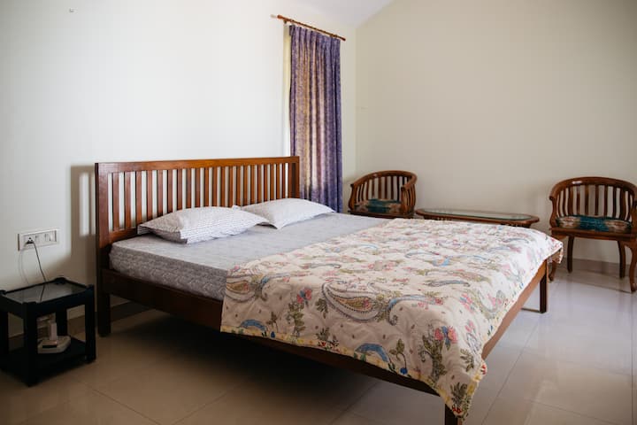 Luxury Garden View Private Room On A Private Floor - Bangalore