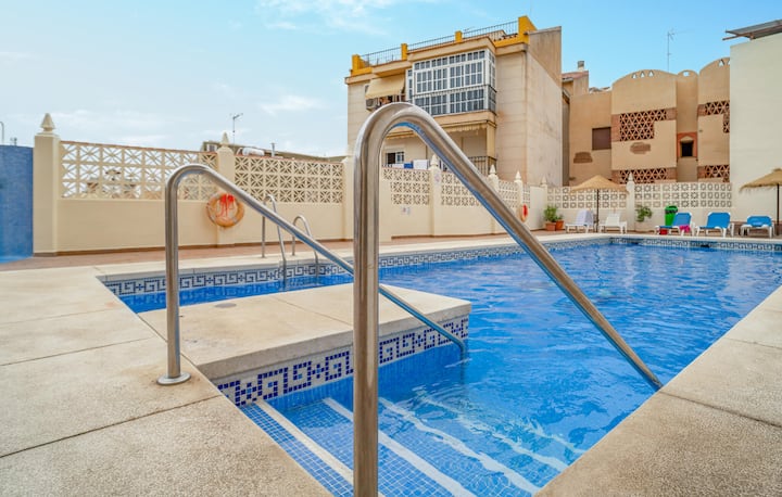 Gorgeous Apartment In Fuengirola - Fuengirola