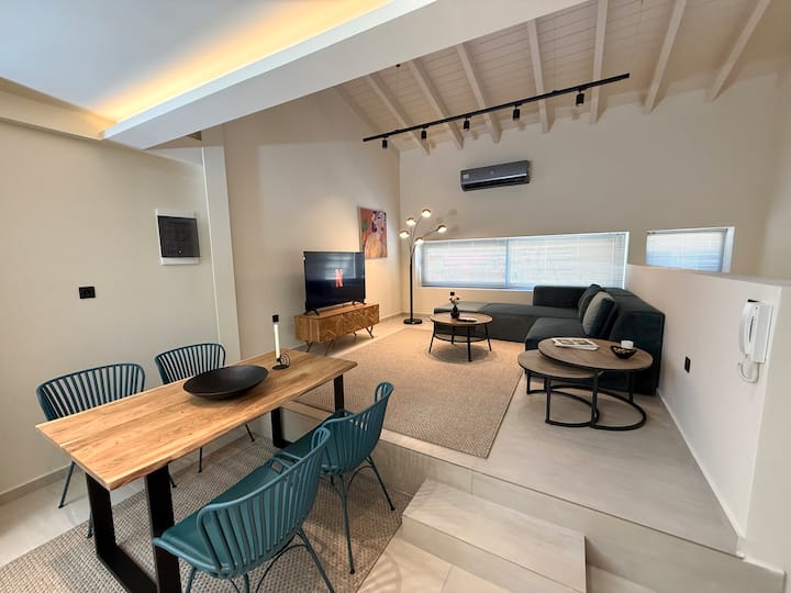 Kálm Ii - Curated Stays In The Historic Center - Kalamata