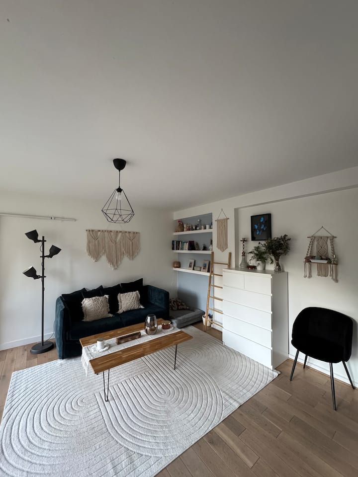 Appartement Cosy Avec Jardin - Suresnes