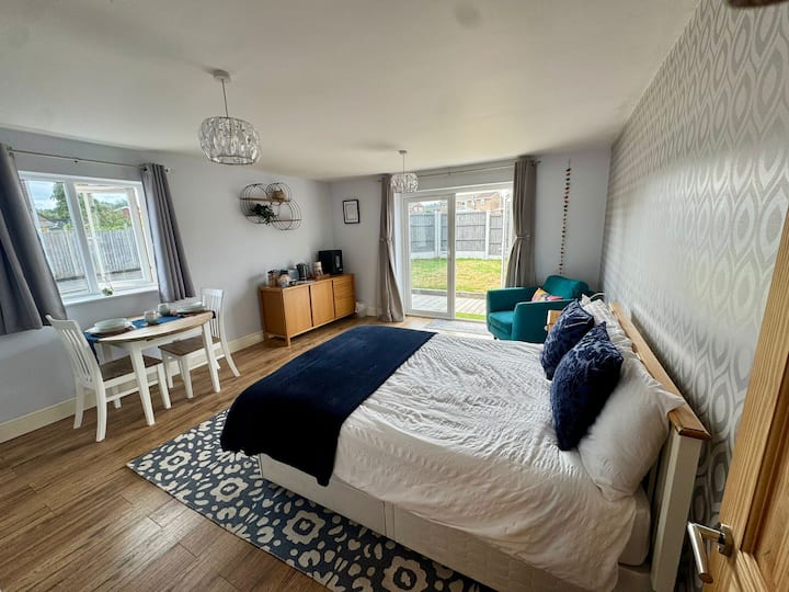 Home On The Heath - Sandbanks