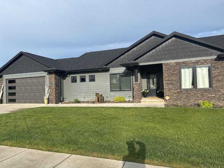 Executive Home On Golf Course - Rapid City