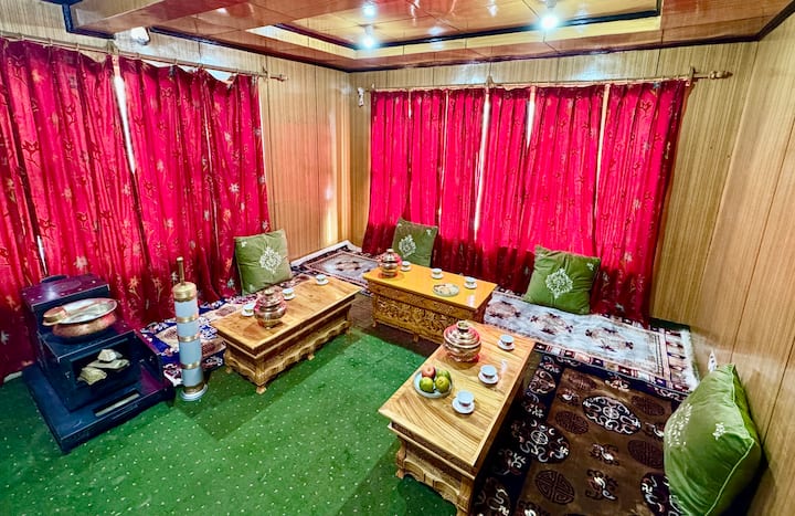Three Bedroom Air Bnb - Kargil