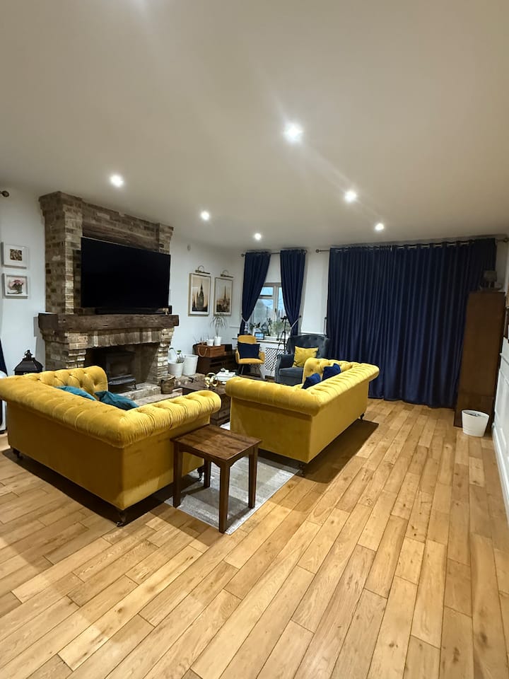 The Oak - St Albans, UK