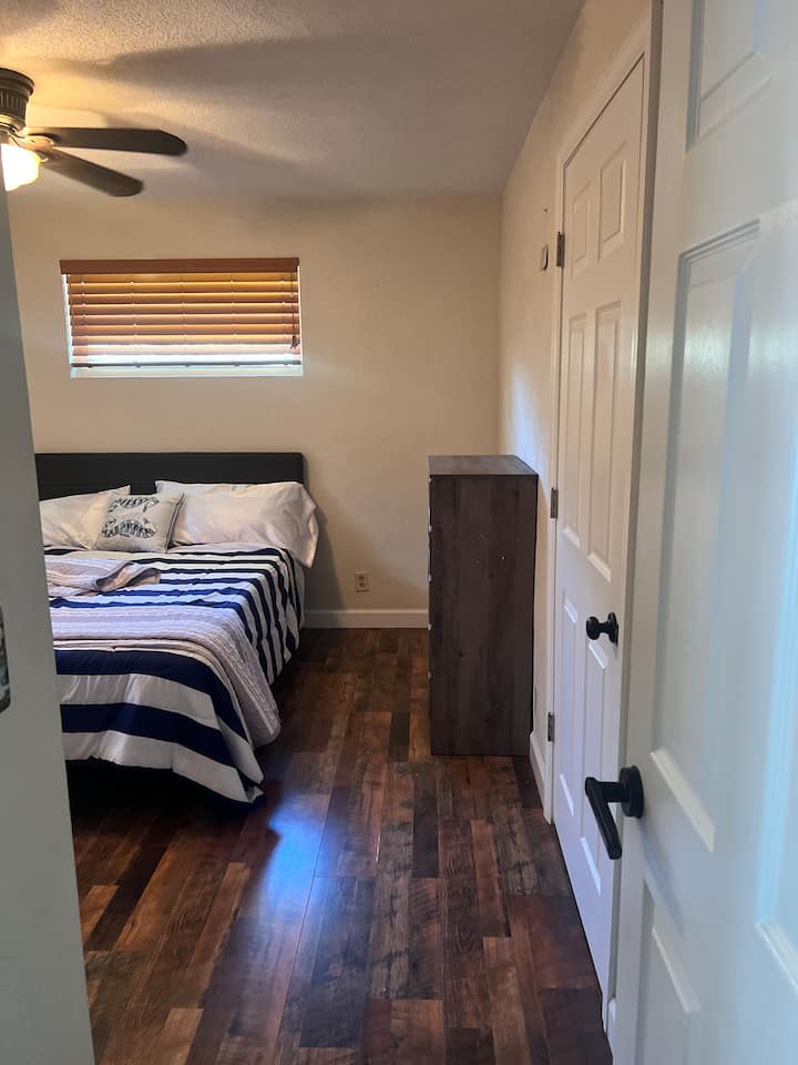 Cozy Private Room Retreat - Ormond Beach, FL