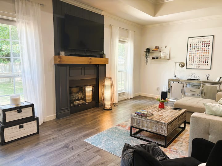 Jana's Crib - Bentonville, AR