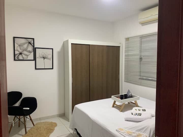 Y02- Apt 2q A 3,7km Do Aeroporto, 750m Ifms. - Campo Grande