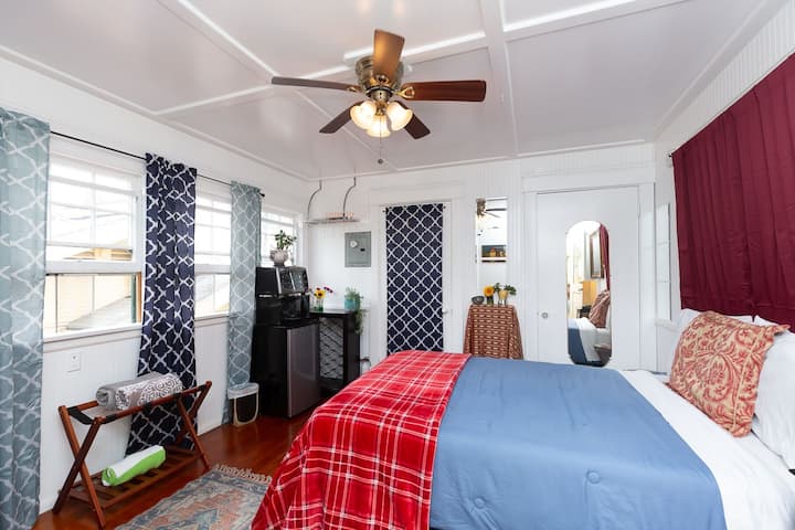 The Perch - Best Location, Private Patio, Wifi - San Diego