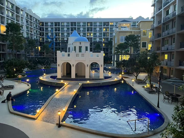 芭提雅网红公寓，漂亮泳池景观高速网络直达步行街中天海滩711便利店悬崖日落餐厅 - Pattaya