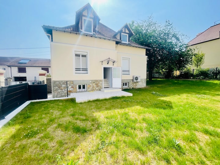 Villa Solène Pour 13 à 20´disneyland + 2 Parkings - Sucy-en-Brie