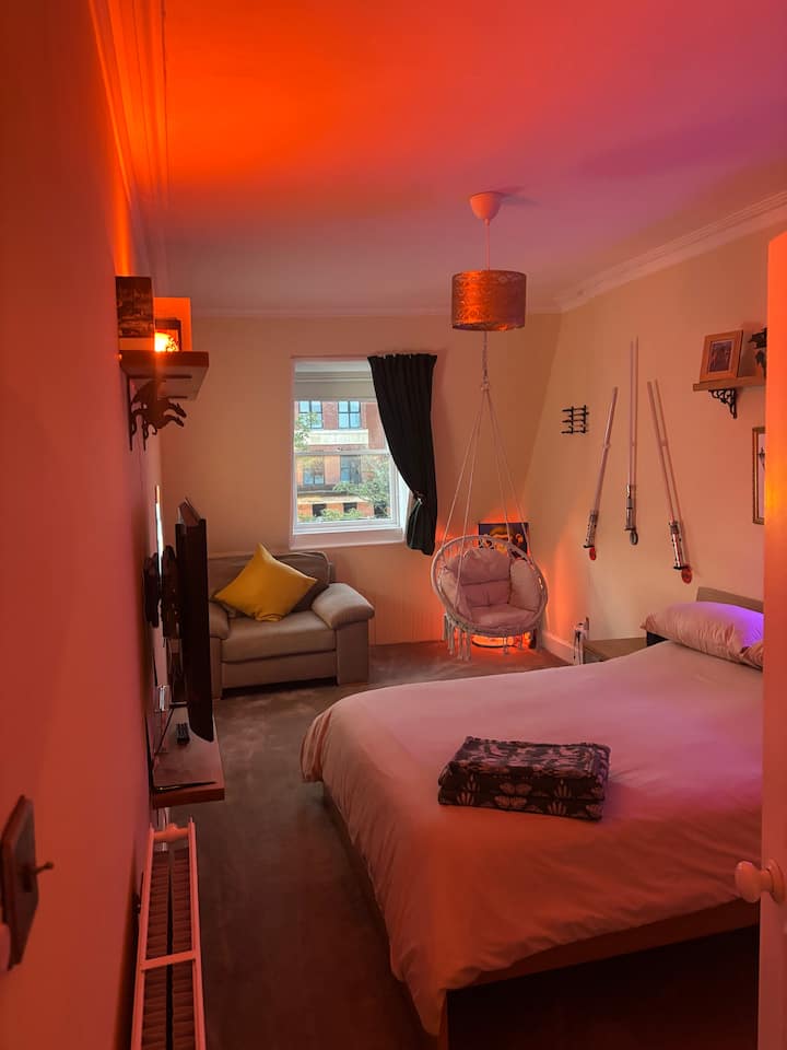 Stylish 2 Bedroom West End Flat - Glasgow