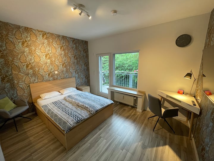 Gemütliche Zentrale Einliegerwohnung Mit Südbalkon - Aix-la-Chapelle