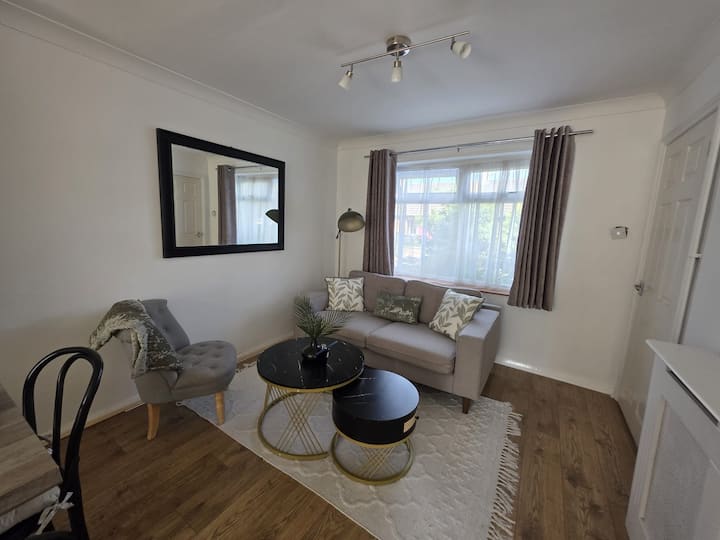 Charming Home In Canterbury - Canterbury