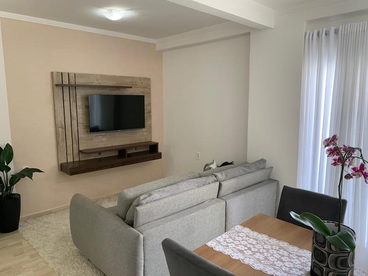 Apto Completo Com 2 Quartos - Joinville