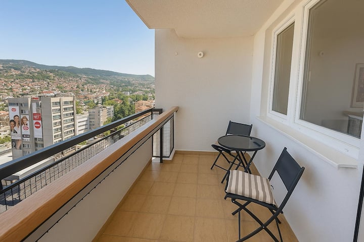 Skyline Apt In Center - Sarajevo’s Best City View - Sarajevo