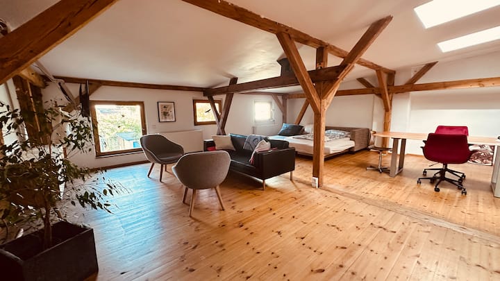 Cozy Loft Above A Coffee Roastery - Berlín
