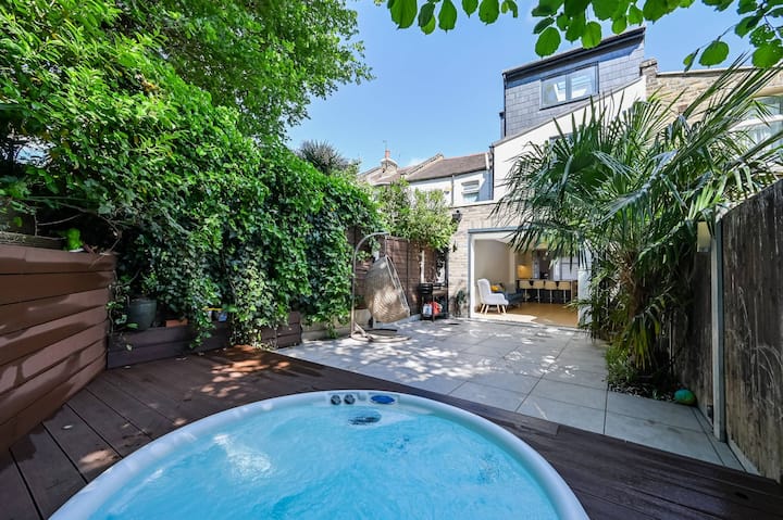 Stylish Family Retreat Garden & Hot Tub In London. - Leyton