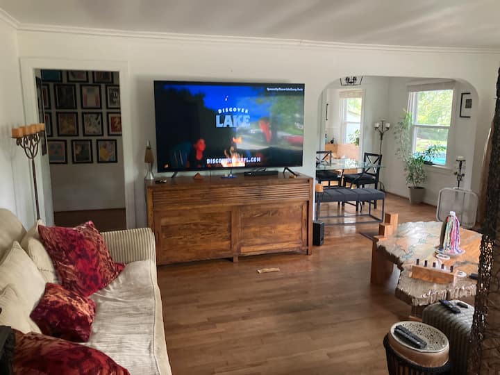 Fayetteville-3/4 Mile From Stadium -Amazing Deck- - Fayetteville, AR