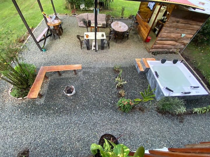 Tipi Cabaña Oasis Con Piscina Y Jacuzzi - Montenegro