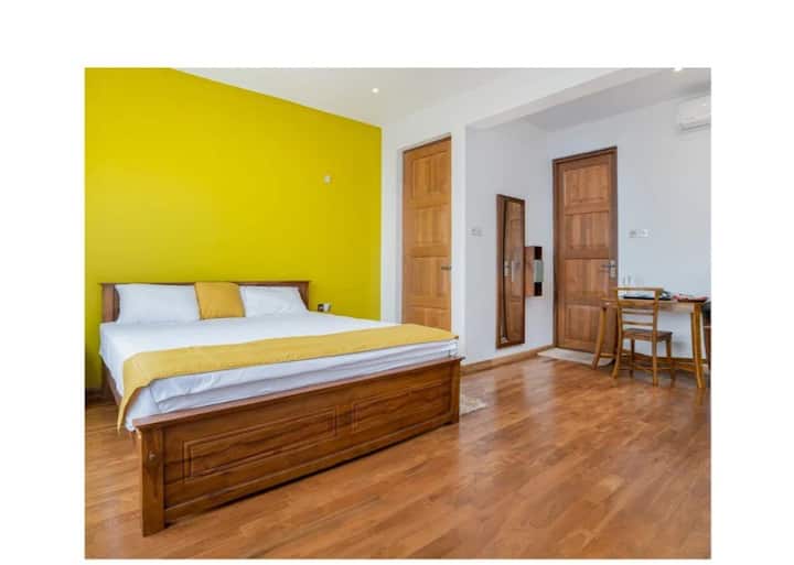 Luxury Villa In Kandy -Hanthana - Kandy