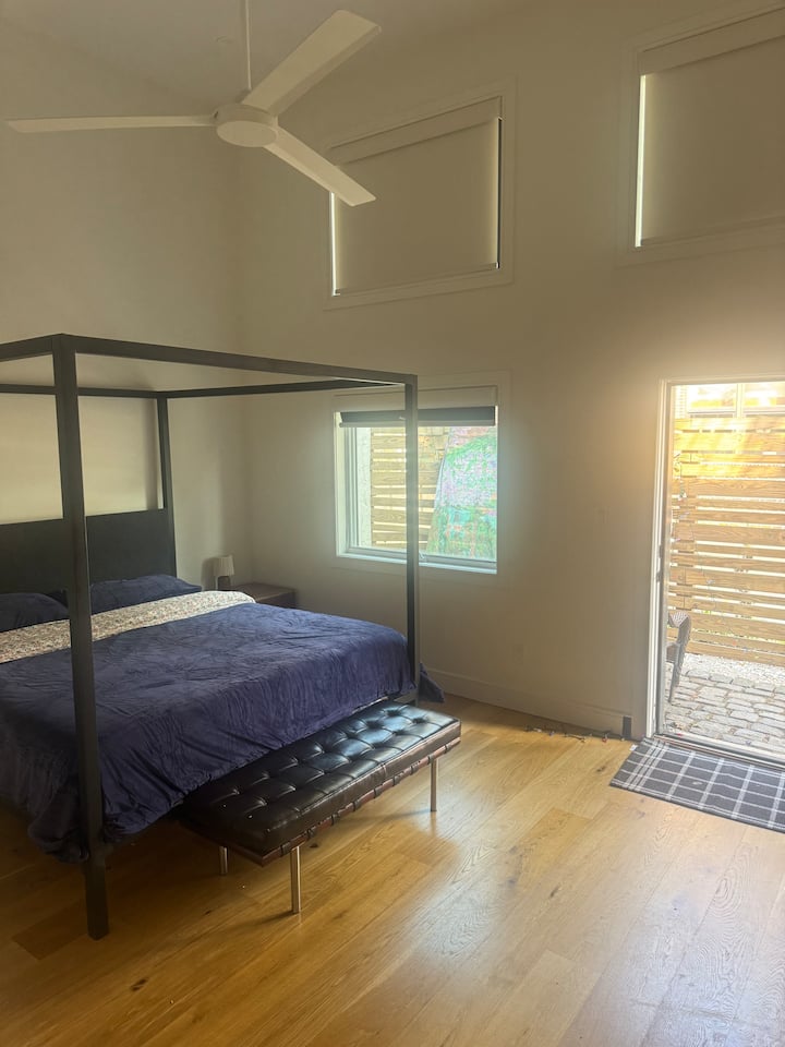 The King Suite With King Bed & Private Patio - Filadelfia, PA
