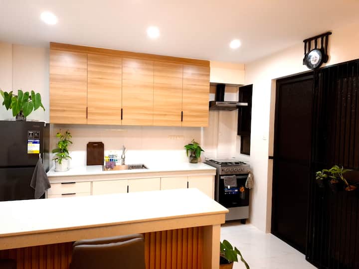 Fresh, Cozy And Central - New 2br, 2ba Apartment - Abucay