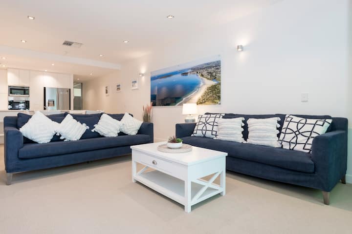 Ocean Front Luxury Apartment - Victor Harbor