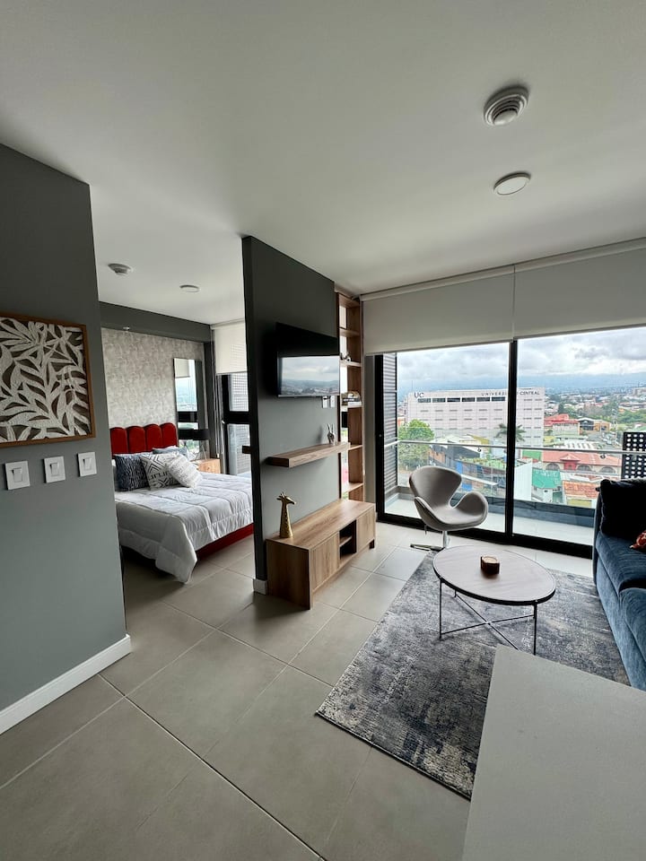 *New* Luxury Condo | Stunning Views - San José
