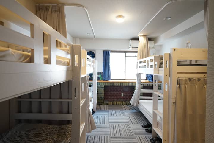 【ドミトリールーム・二段ベッド6人部屋貸切】！観光地アクセス良好 - Hiroshima