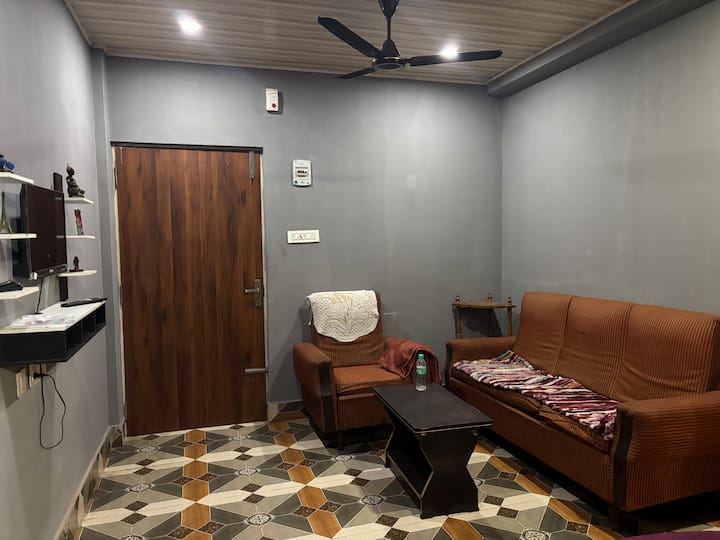 Enjoy Your Stay In My Cozy 2bhk Flat - Siliguri