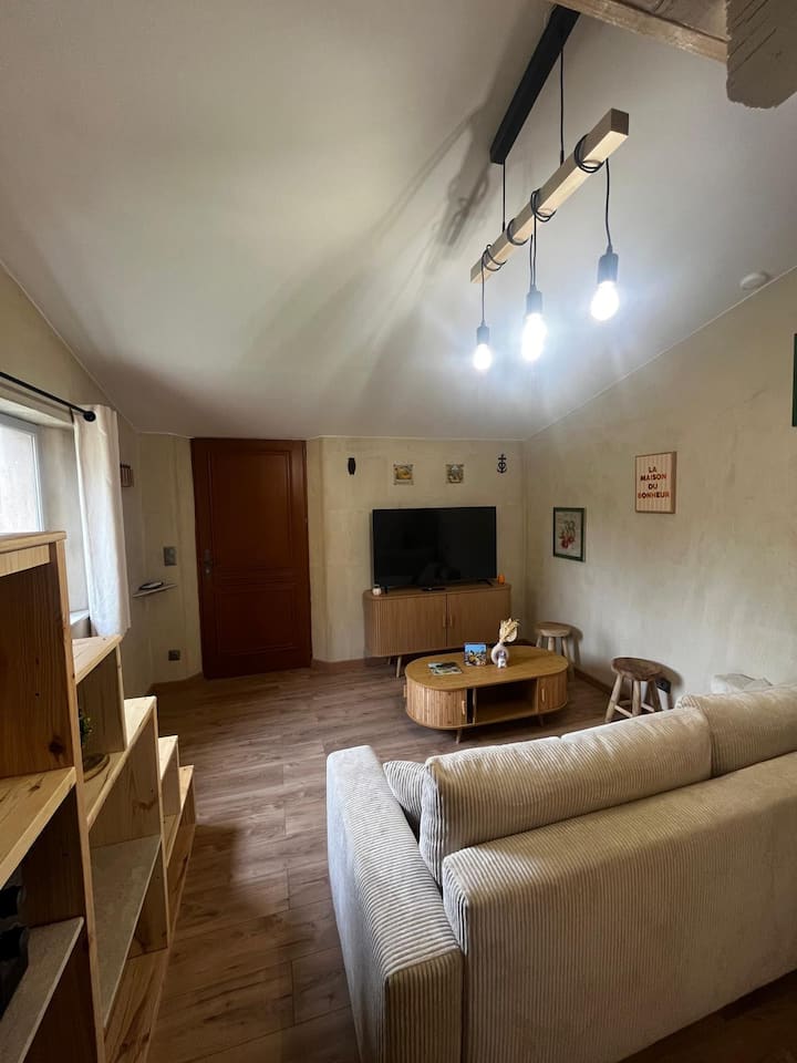 Studio Indépendant Avec Extérieur Paisible ! - Cavaillon