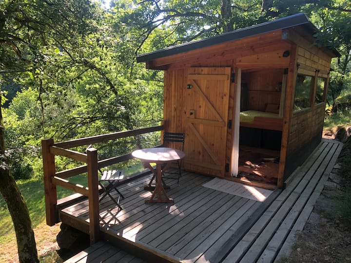 Cabane En Bord De Rivière Dans La Vallée Du Viaur - Lac de Pareloup