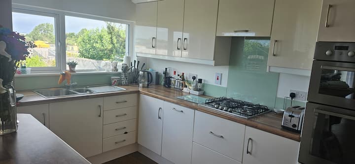 Two Single Rooms In Shared Home - Galway