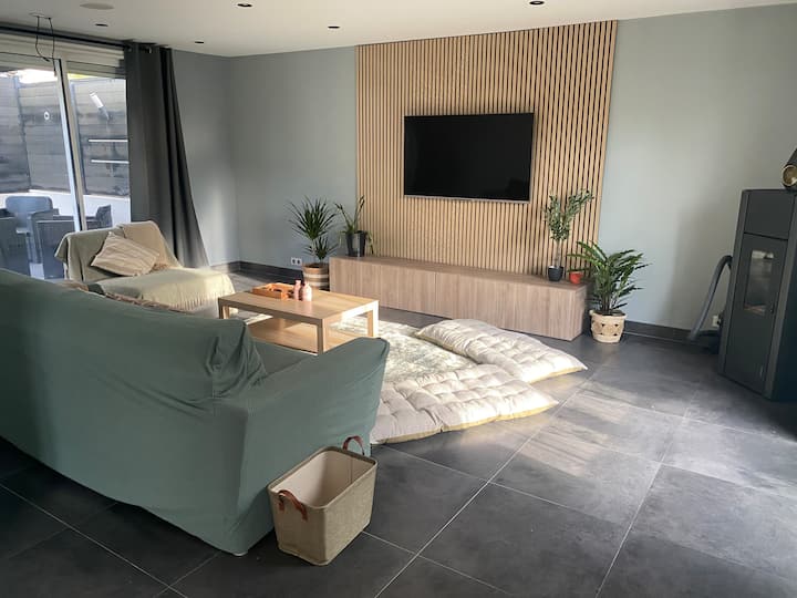 Piscine, Jacuzzi, Forêt Et Art - Melun