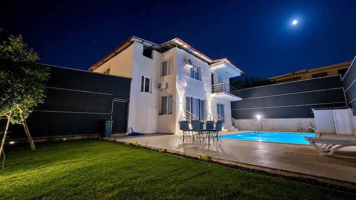 Fethiyede Villa - Karaçulha