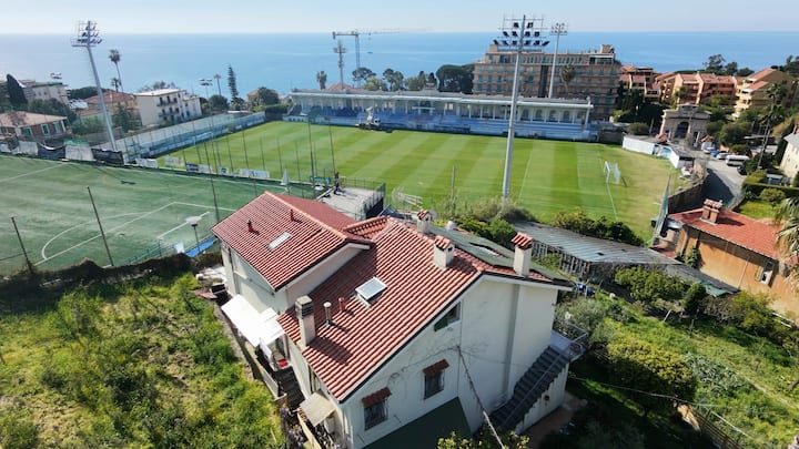 Sunhome. Il Mare Visto E Preso. - Sanremo