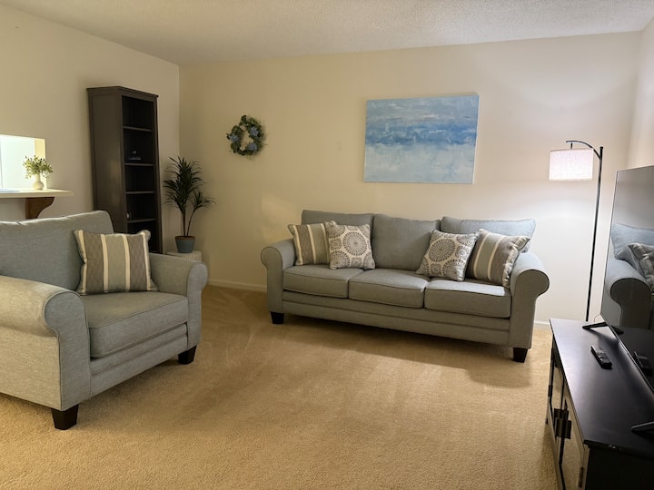 The Blue Willow Townhouse - Goldsboro, NC